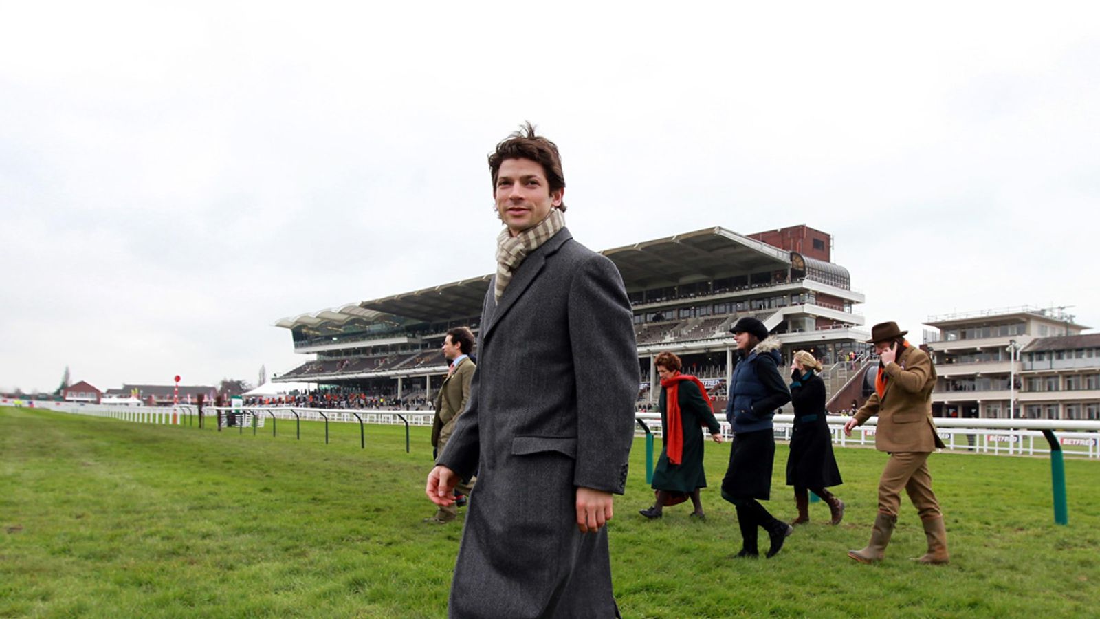 Sam Waley-Cohen wary of Bob Worth ahead of Long Run's Gold Cup bid ...