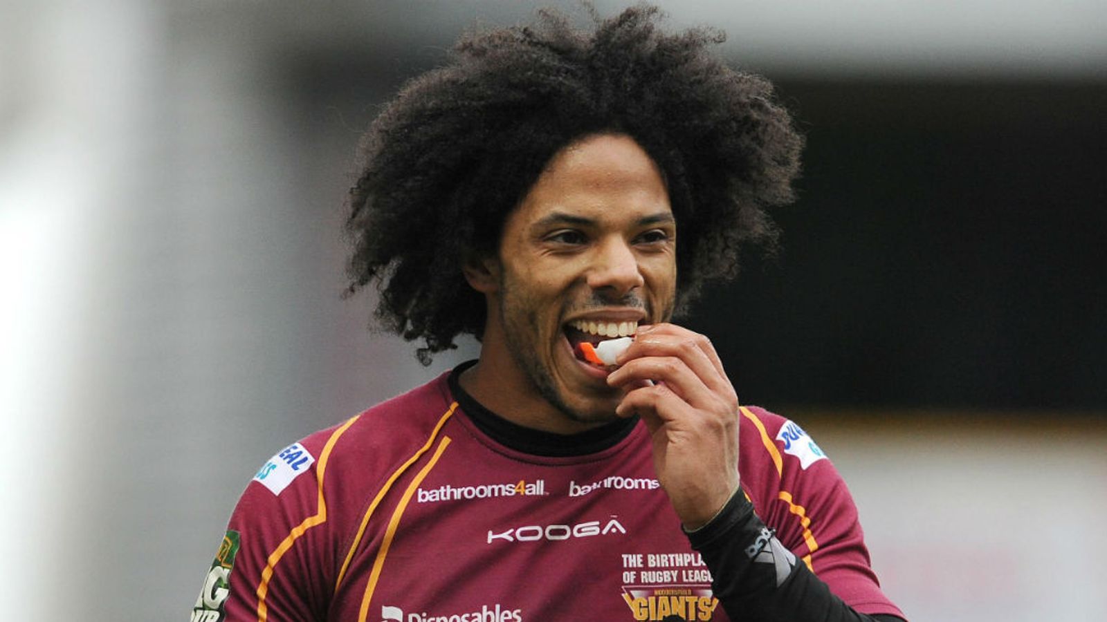 Match Report - Hull 16 - 42 Huddersfield | 15 Apr 2012
