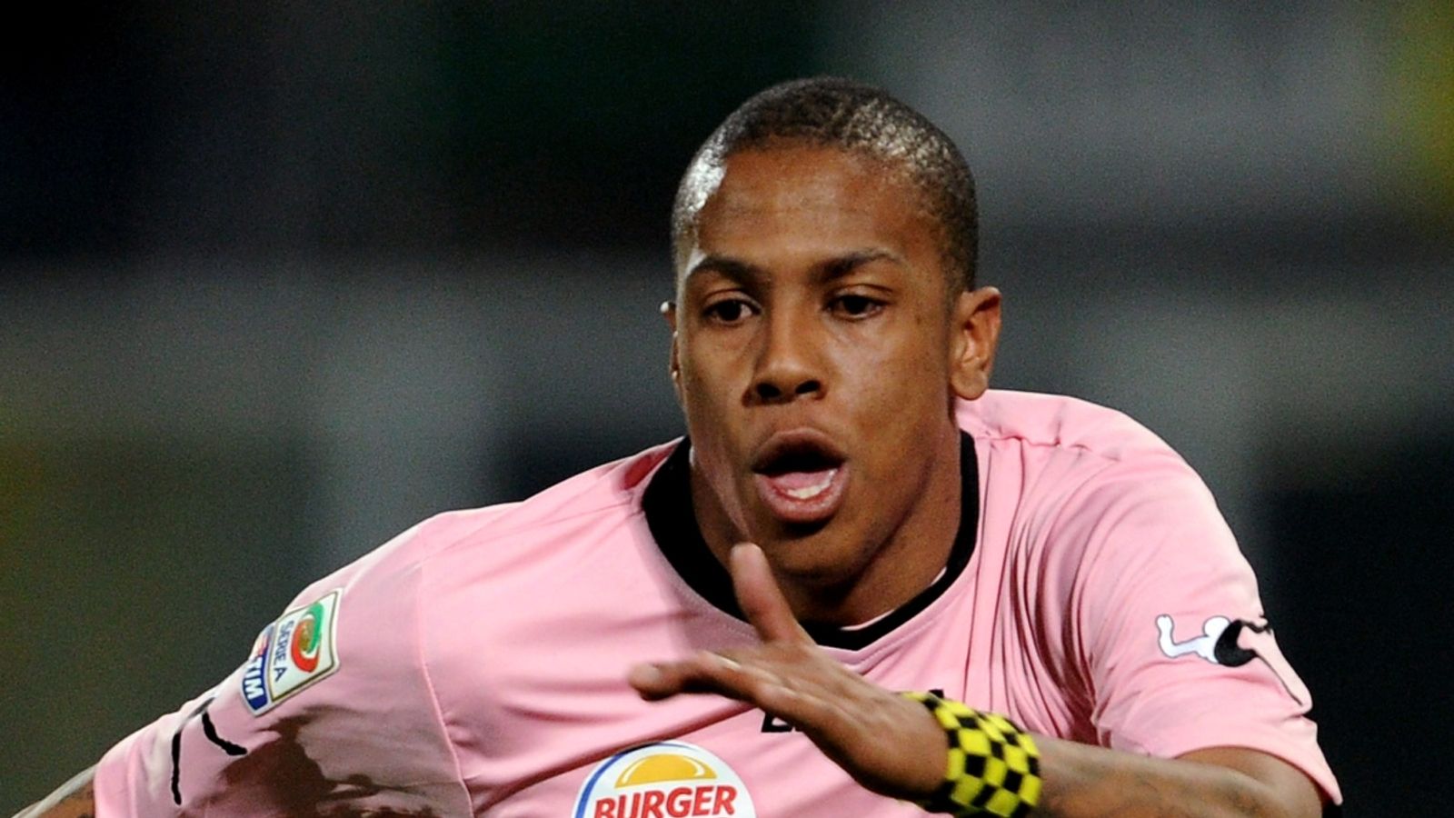 Palermo striker Abel Hernandez facing six months on sidelines ...