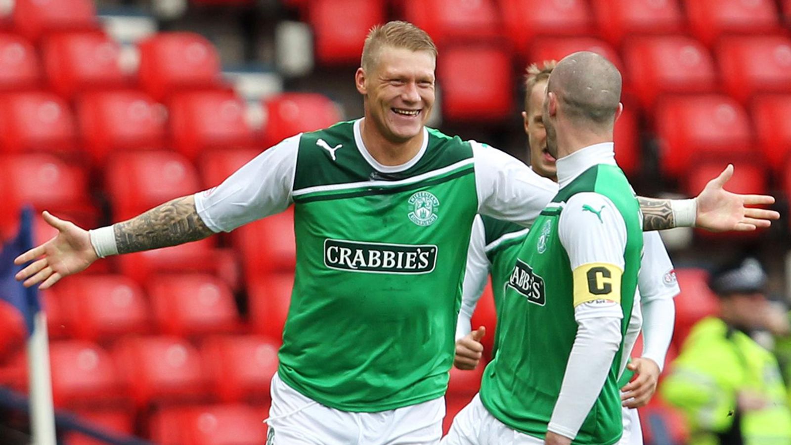 Hibs down Dons to reach final | Football News | Sky Sports
