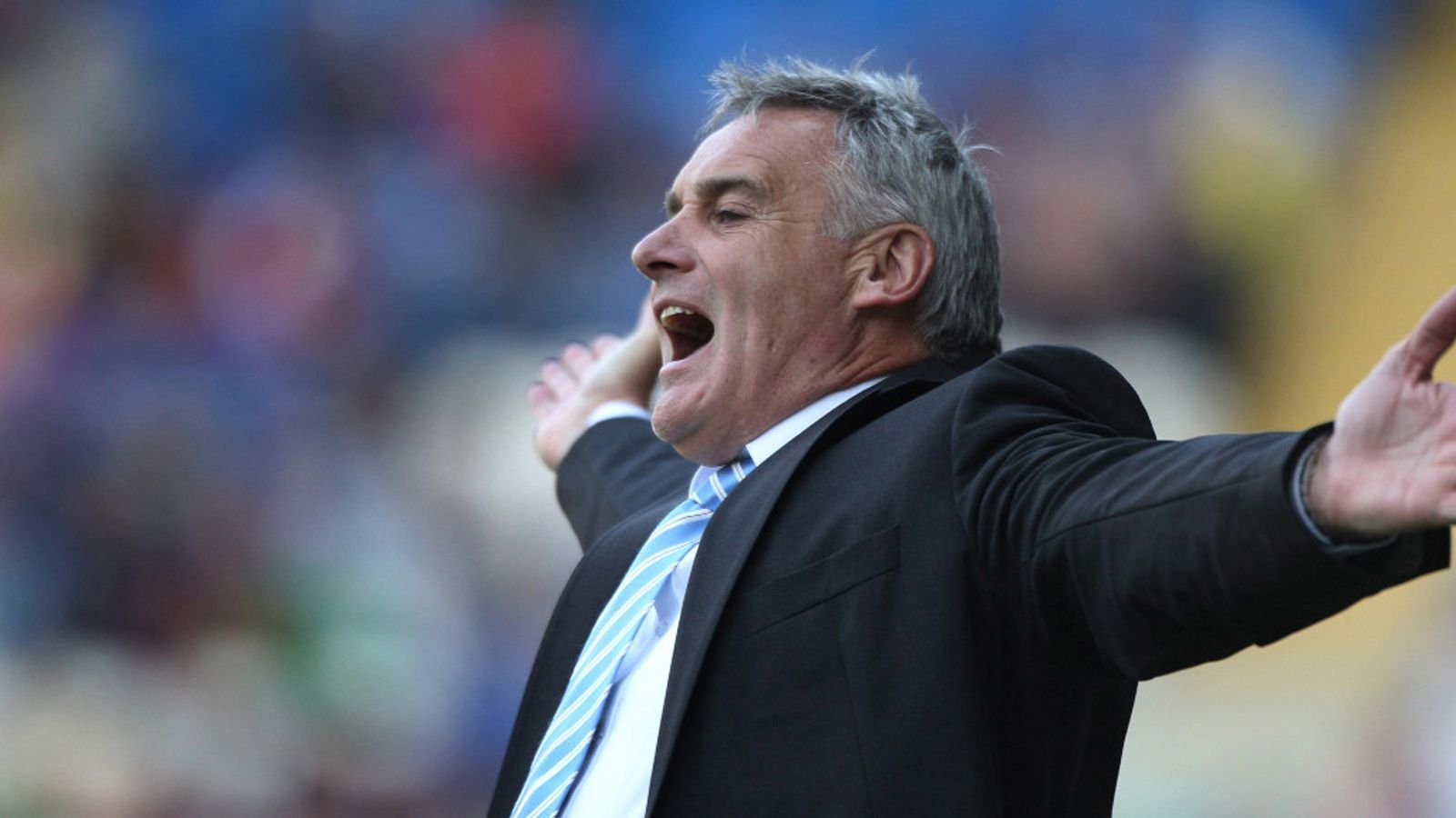 Sheffield Wednesday boss Dave Jones was furious with the referee losing ...