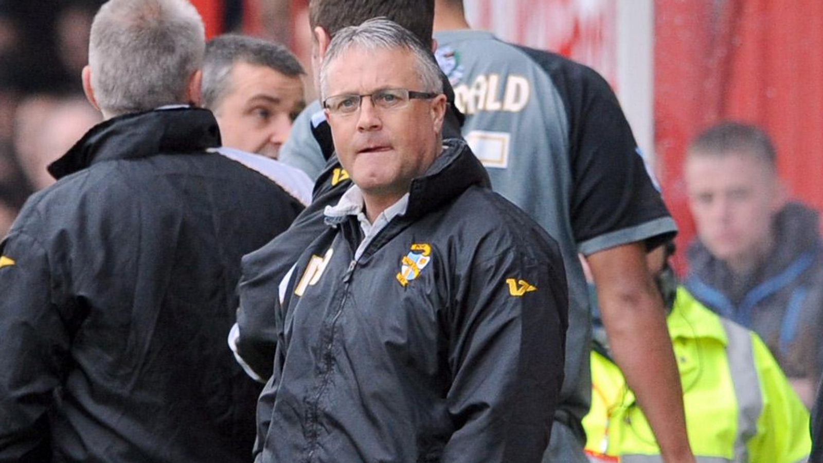 Davis signs deal to boost Vale | Football News | Sky Sports