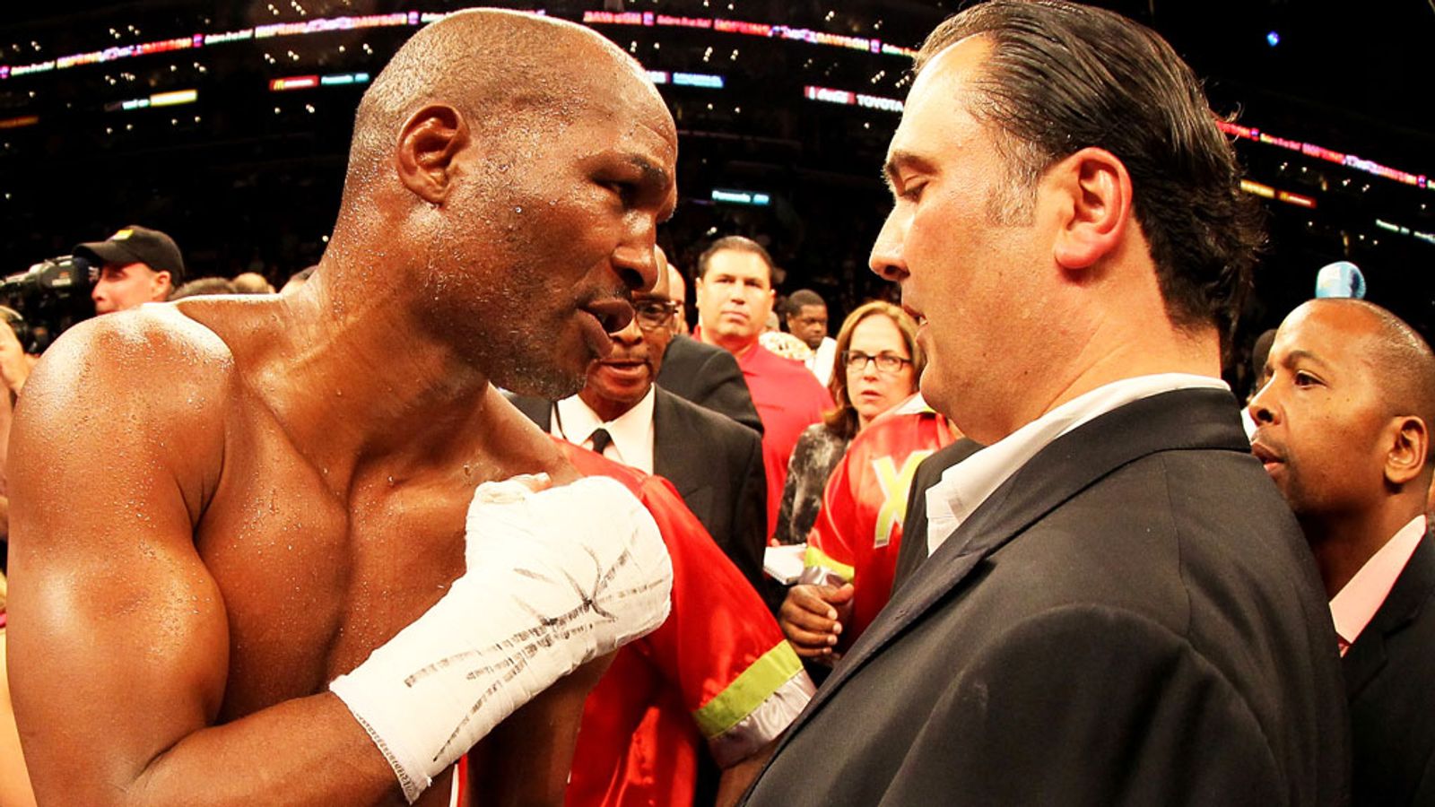 Bernard Hopkins became world champion at 48 in New York, breaking his ...