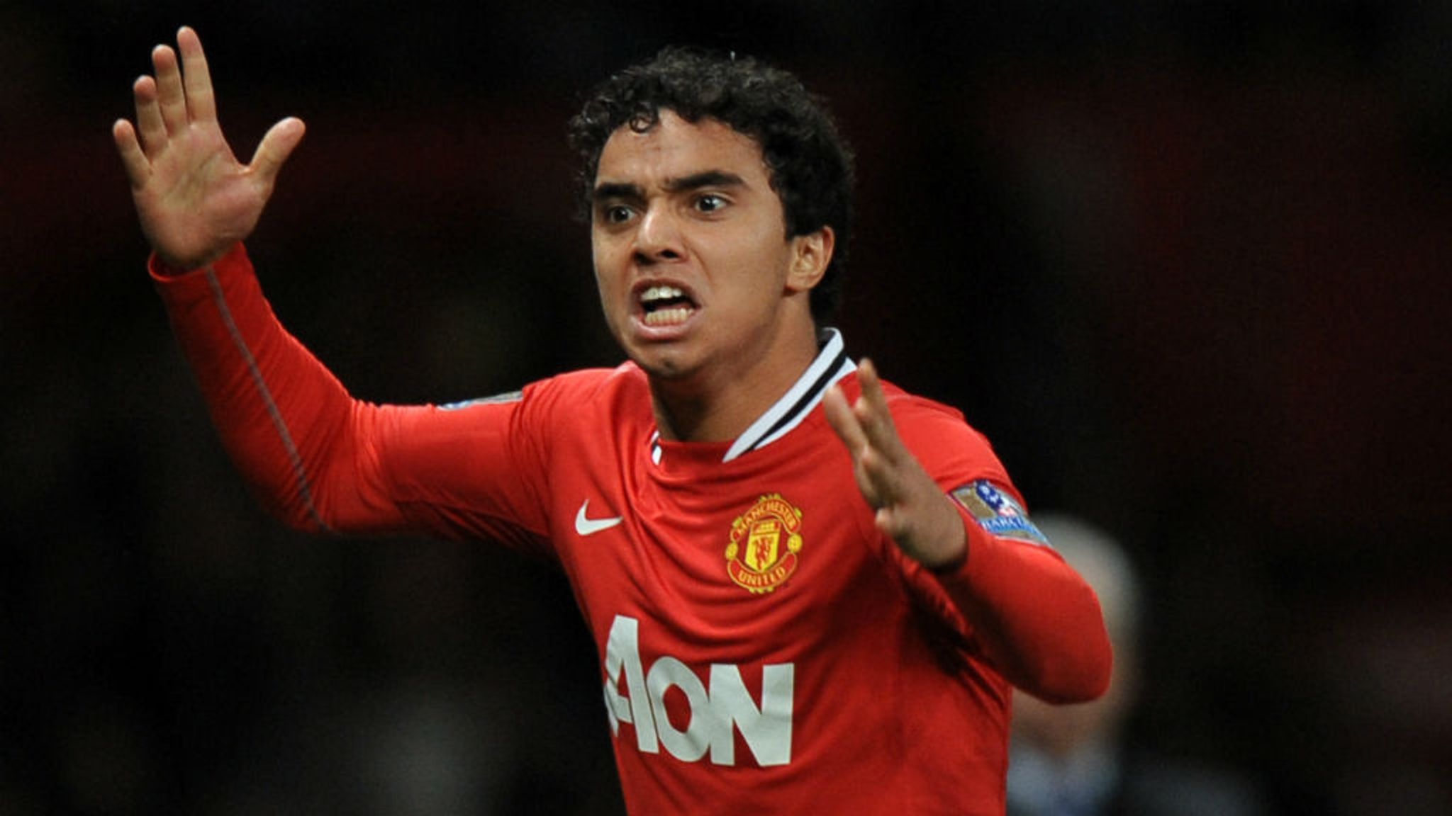 Benfica keen on Fabio | Football News | Sky Sports