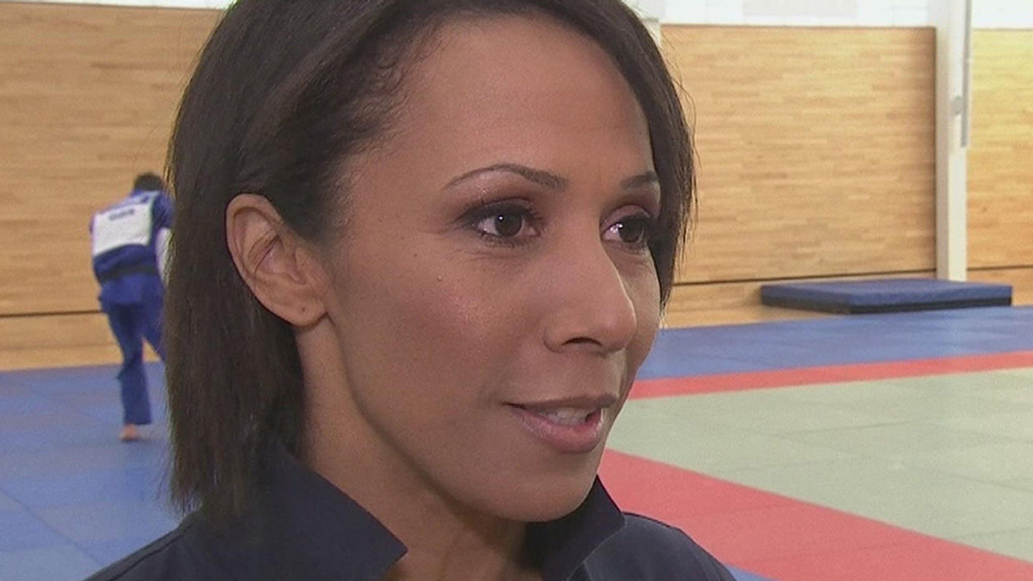 Dame Kelly Holmes will run her first London Marathon on Sunday ...