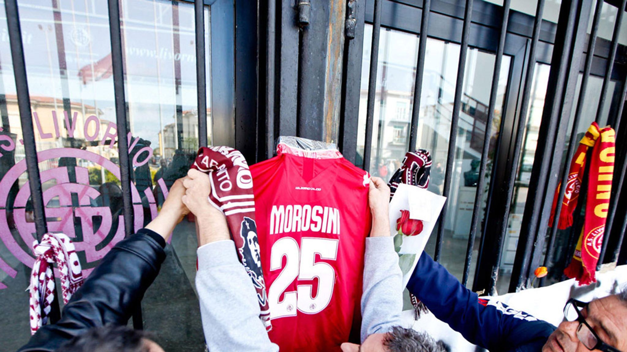 Livorno pay tribute to Morosini | Football News | Sky Sports