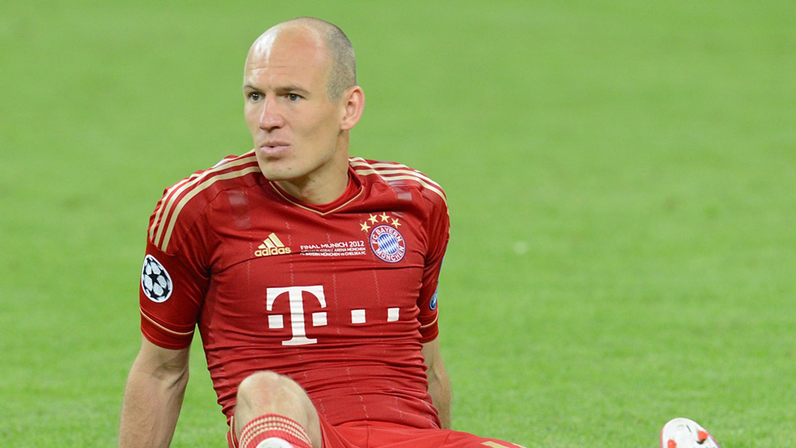Bayern Munich midfielder Arjen Robben has no intention of retiring ...