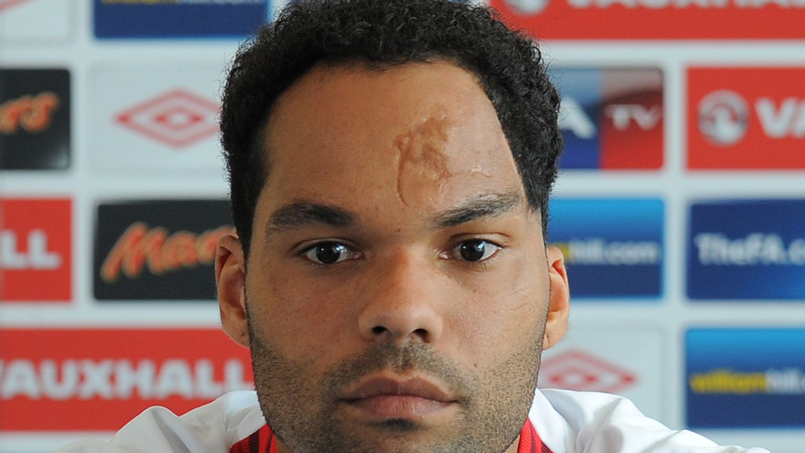 Lescott hails Neville addition | Football News | Sky Sports