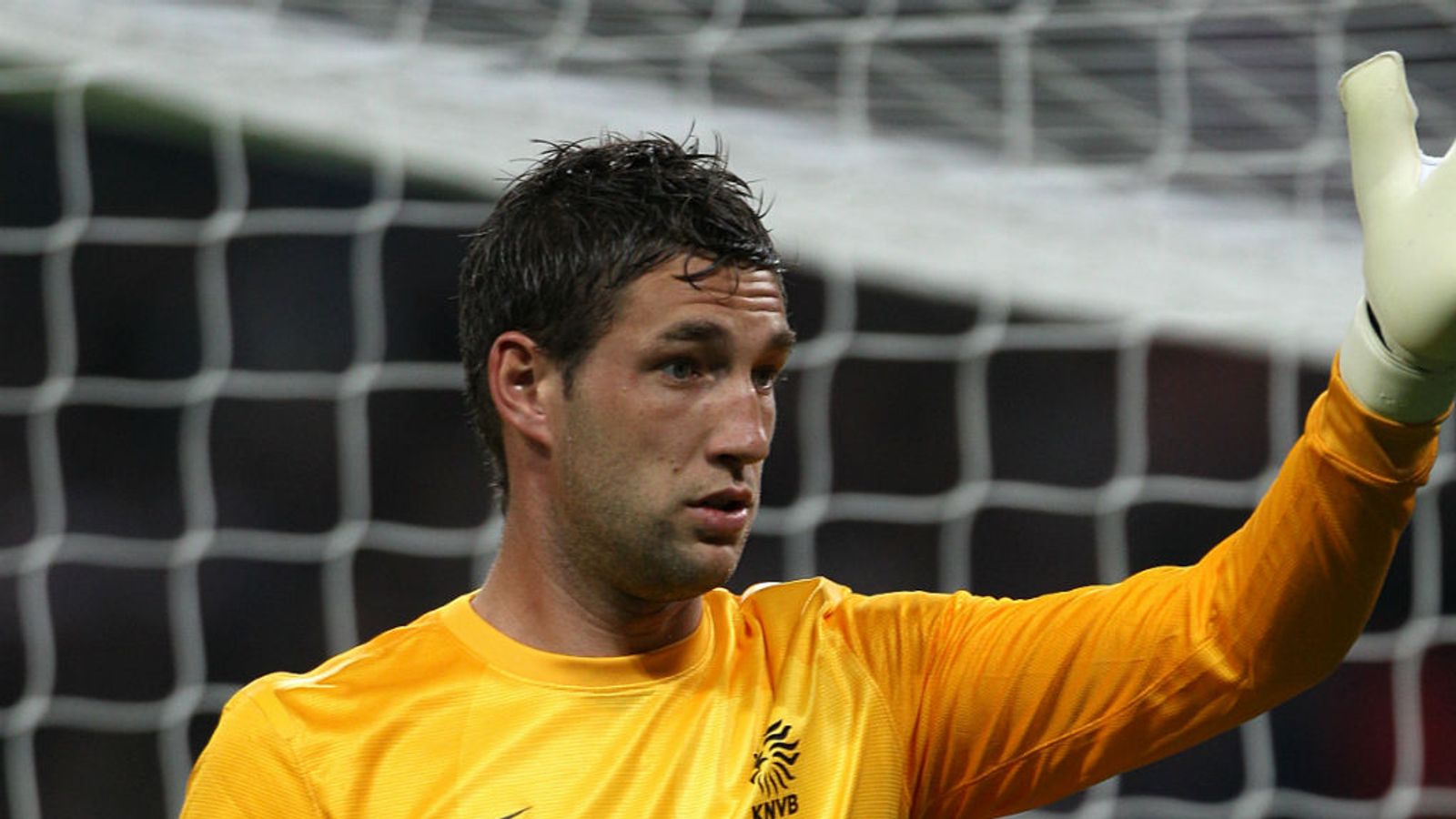 Maarten Stekelenburg becomes Ronald Koeman's first signing as Everton ...