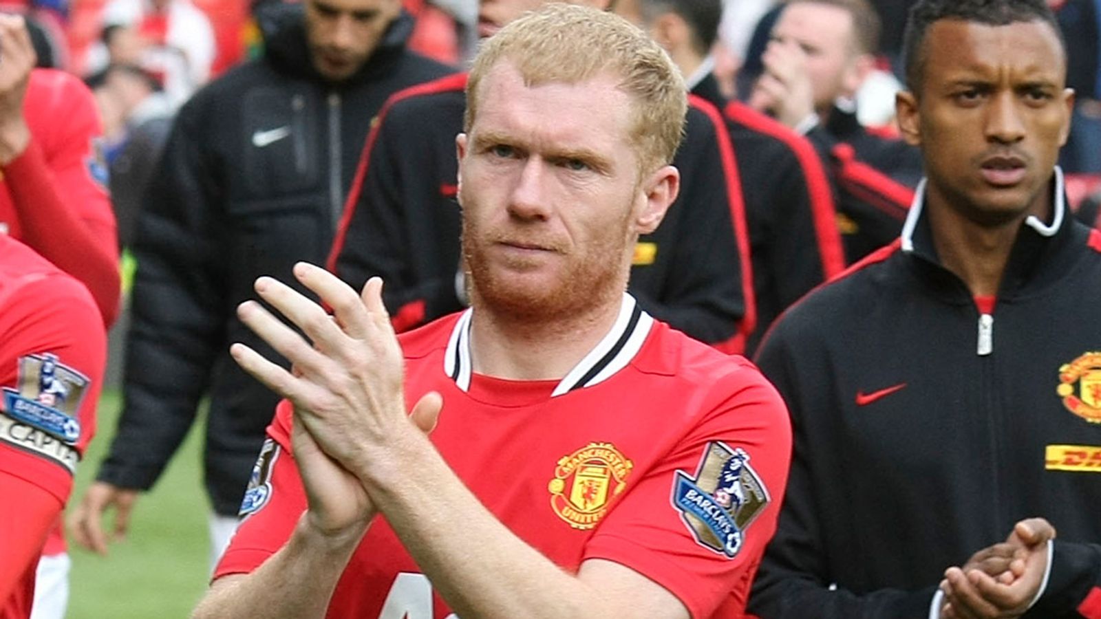 Scholes signs new United deal | Football News | Sky Sports