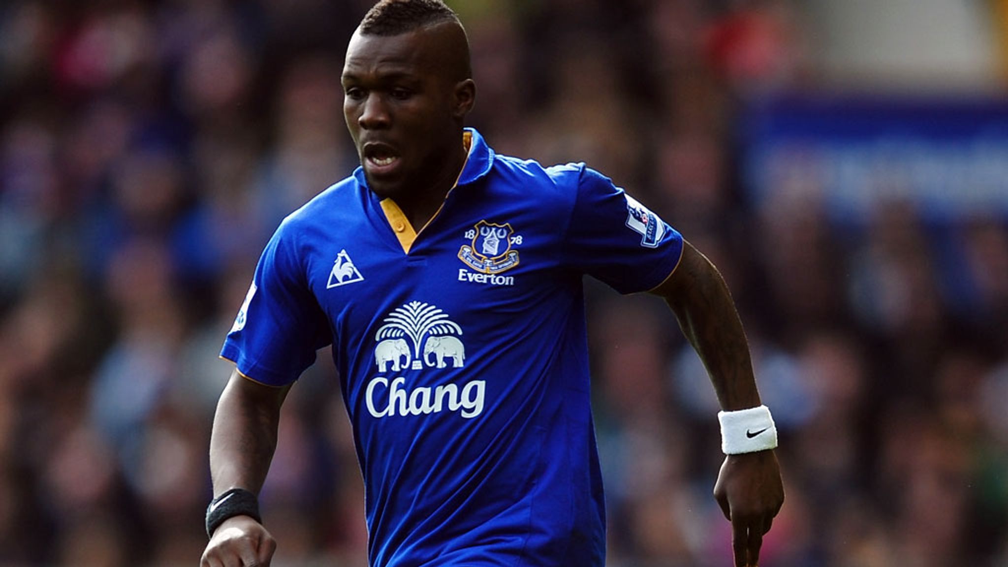 Transfer news: Royston Drenthe agrees two-year Reading deal | Football ...
