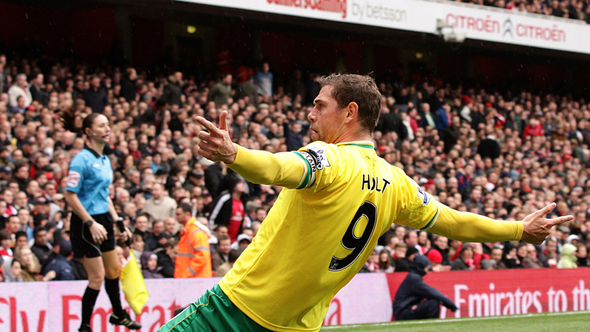 Holt - I'm in the hunt | Football News | Sky Sports