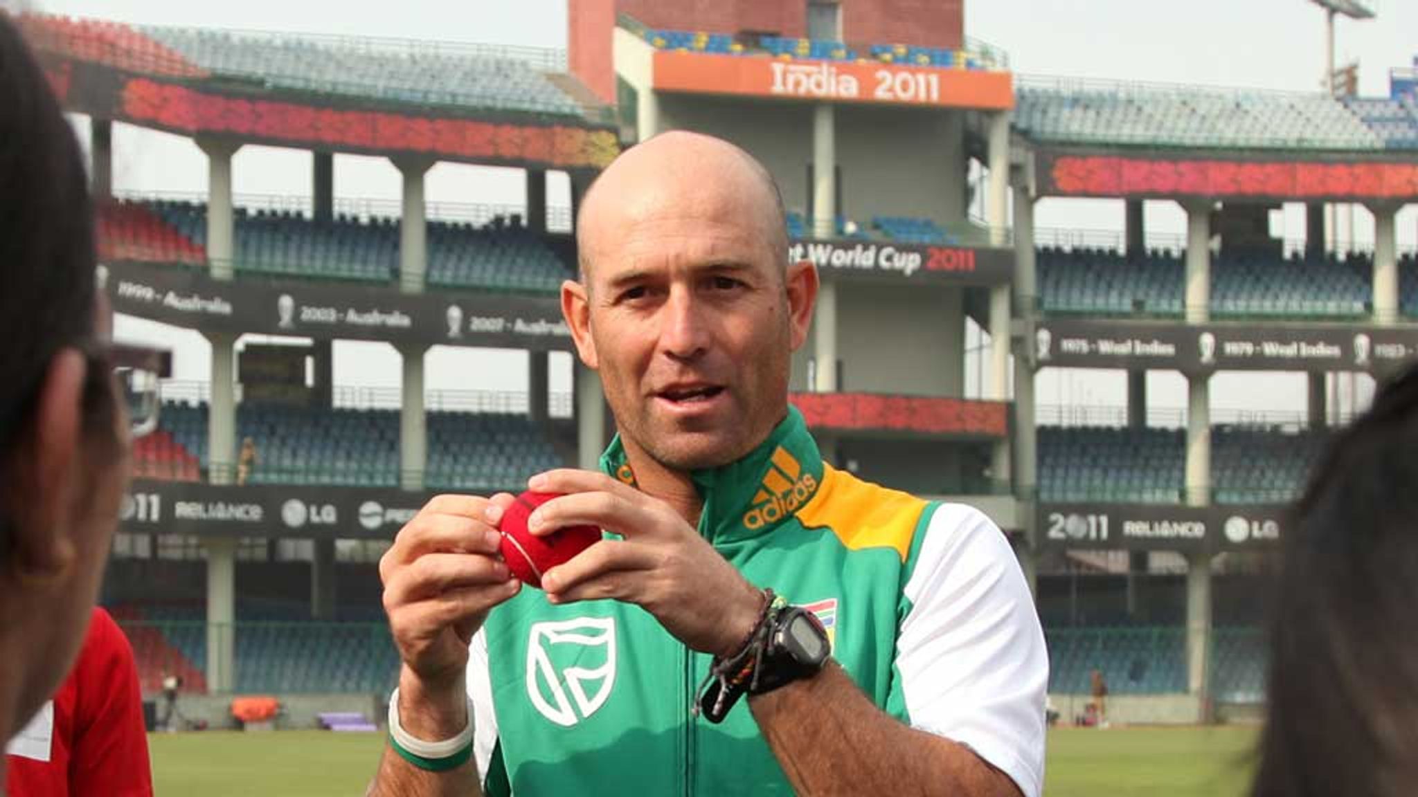 Richard Pybus quits as Bangladesh coach for family reasons | Cricket ...