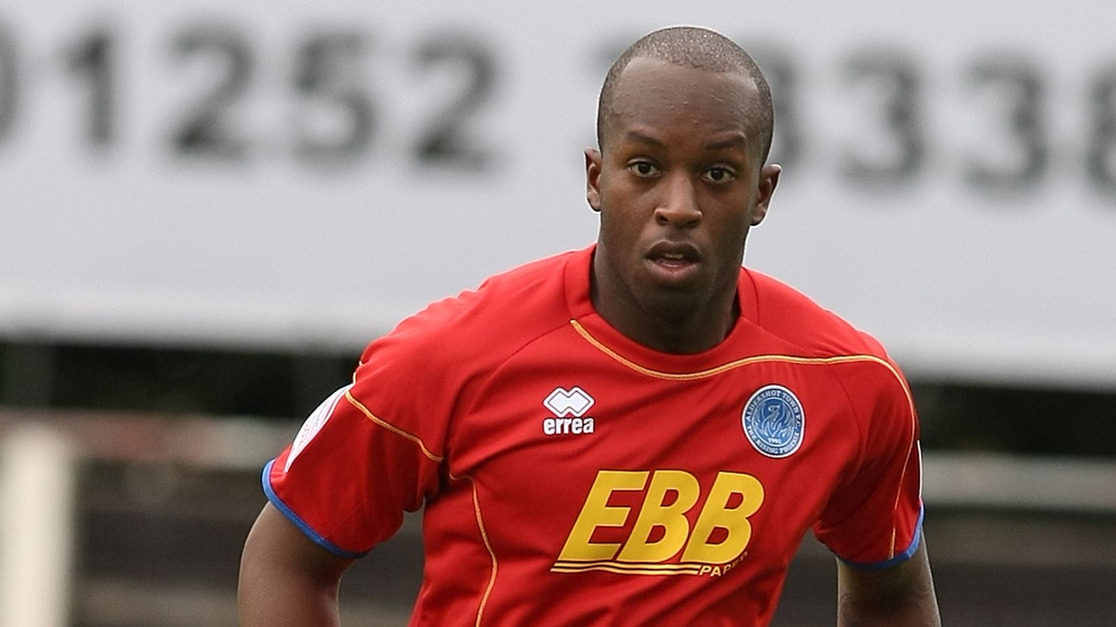 Straker makes Shrimpers switch | Football News | Sky Sports