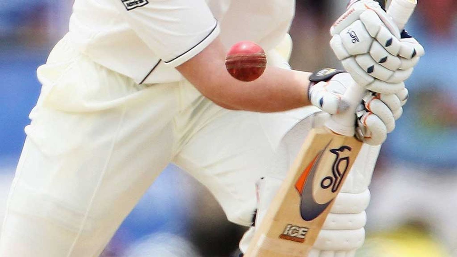 Middlesex have confirmed a new contract with young batsman Sam Robson ...