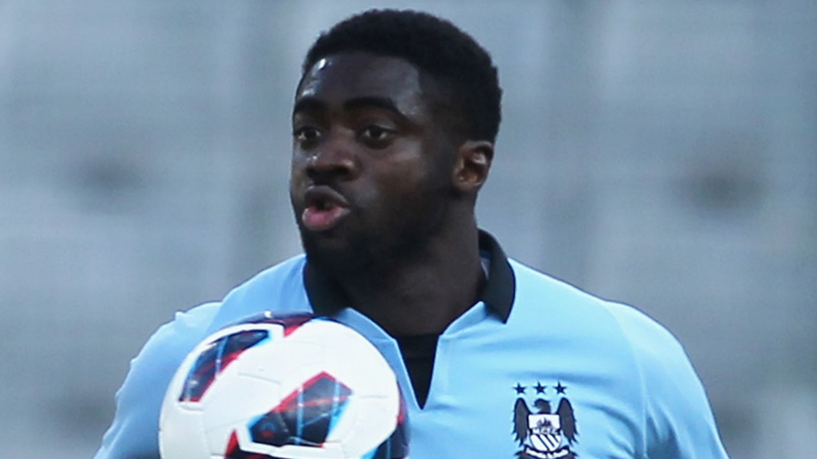 Manchester City defender Kolo Toure vows to fight for his place ...