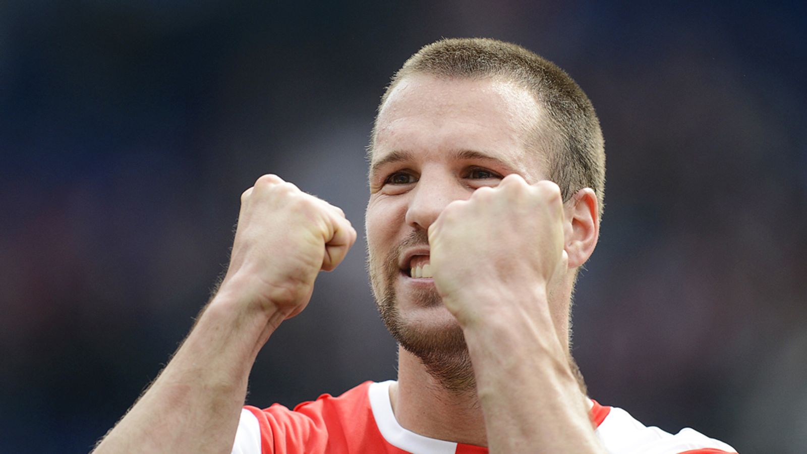 Vlaar now set for Villa | Football News | Sky Sports
