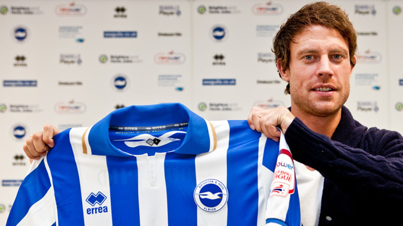 Brighton boss Gus Poyet will talk with Wayne Bridge over a permanent ...