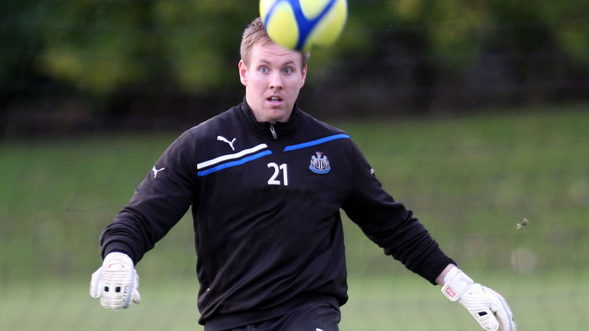 Newcastle's Rob Elliot is relishing the chance to play Premier League ...