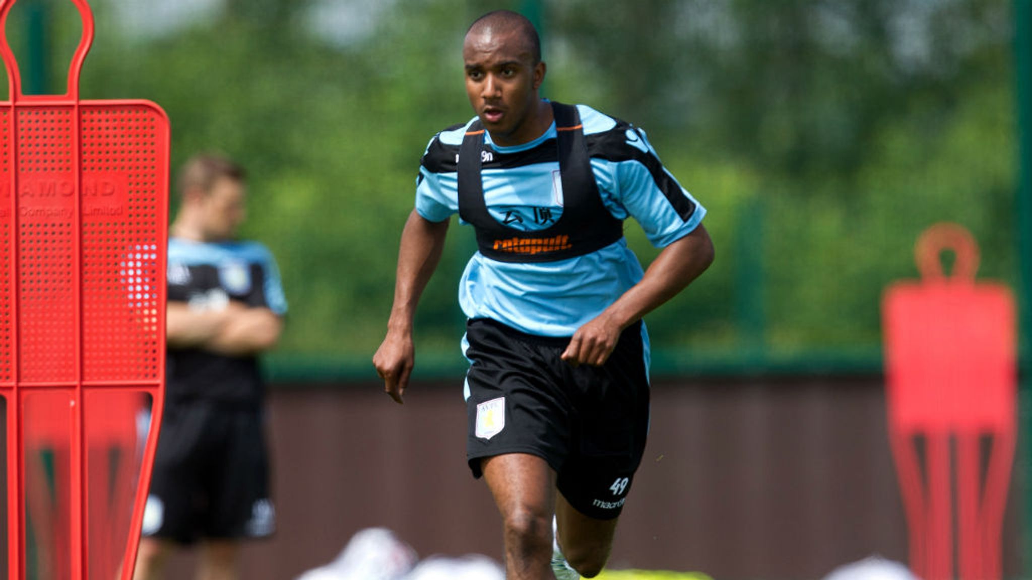 Delph happy to take the knocks | Football News | Sky Sports