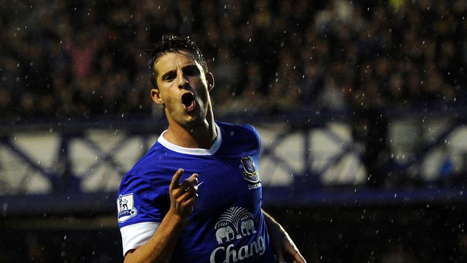 Mirallas stars in Toffees rout | Football News | Sky Sports