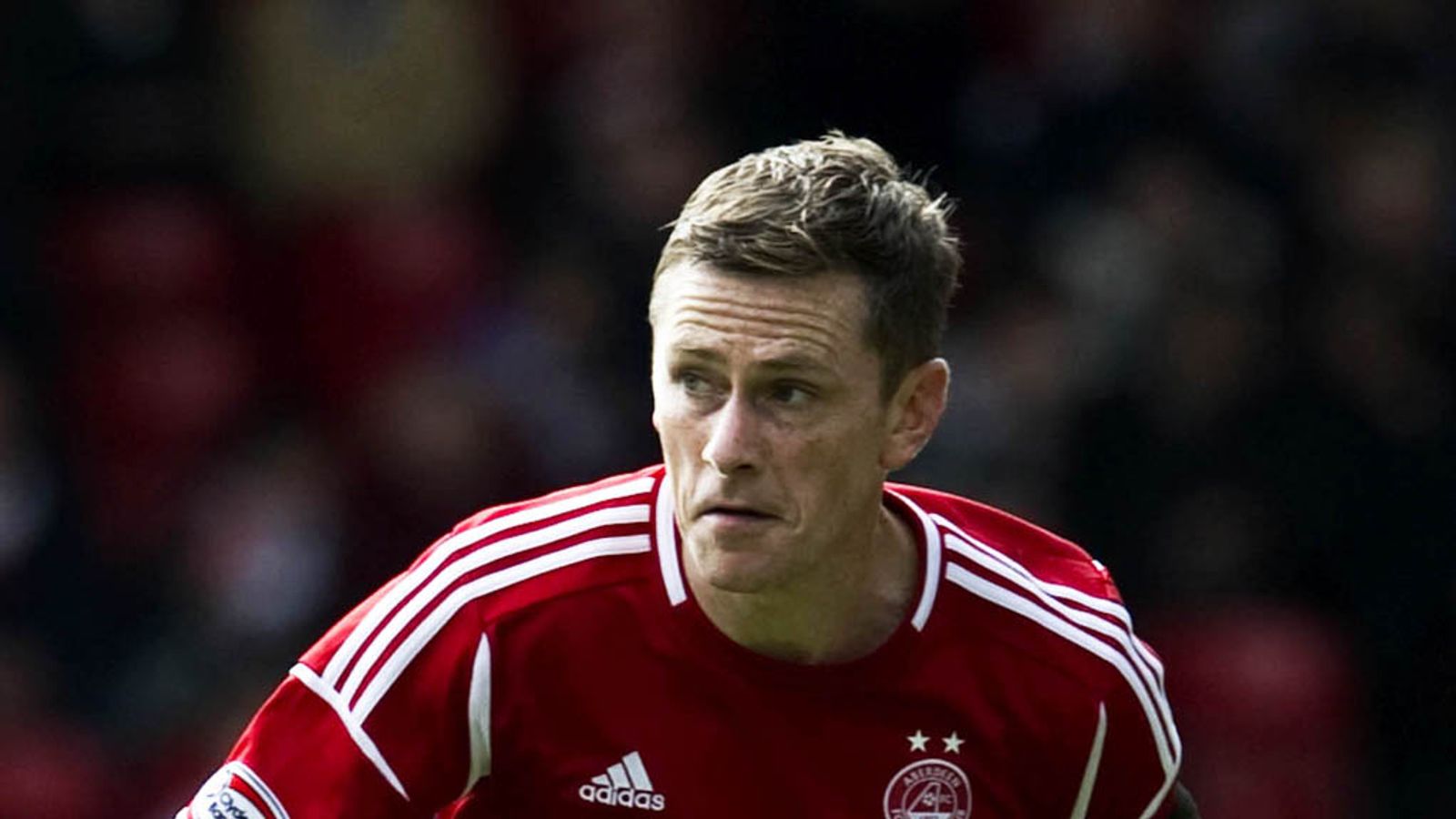 Aberdeen duo Stephen Hughes and Gary Naysmith have agreed new deals at ...