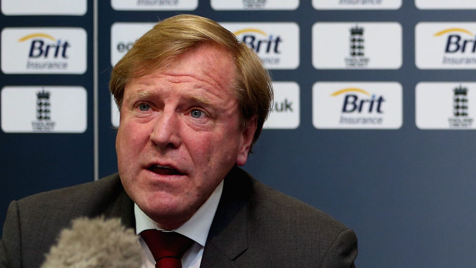 England supremo Hugh Morris criticises India for failing to use DRS ...