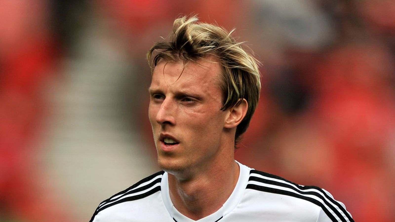 Robins edge Cardiff in thriller | Football News | Sky Sports