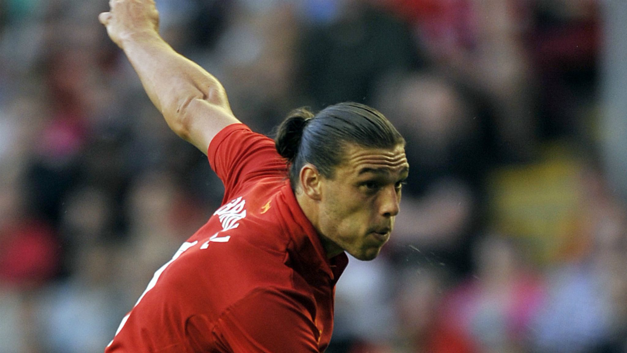 Carroll nets in Reds win | Football News | Sky Sports