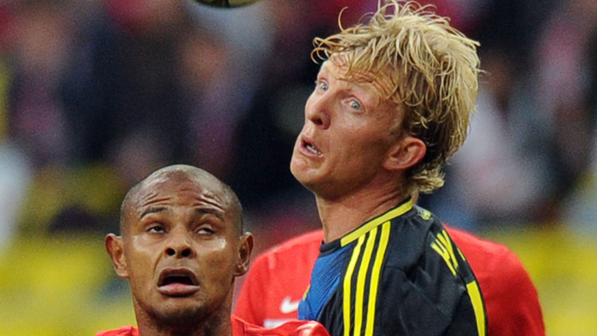 Fenerbahce's Dirk Kuyt won't be reunited with Rafa Benitez at Napoli ...