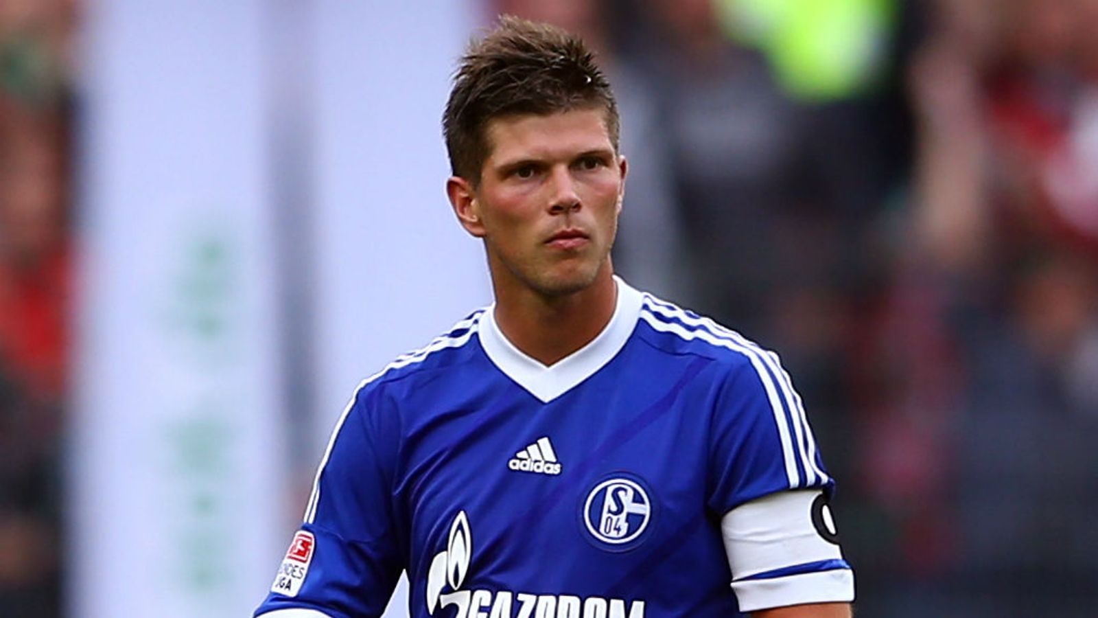 Schalke hope striker Klaas-Jan Huntelaar signs a new contract ...