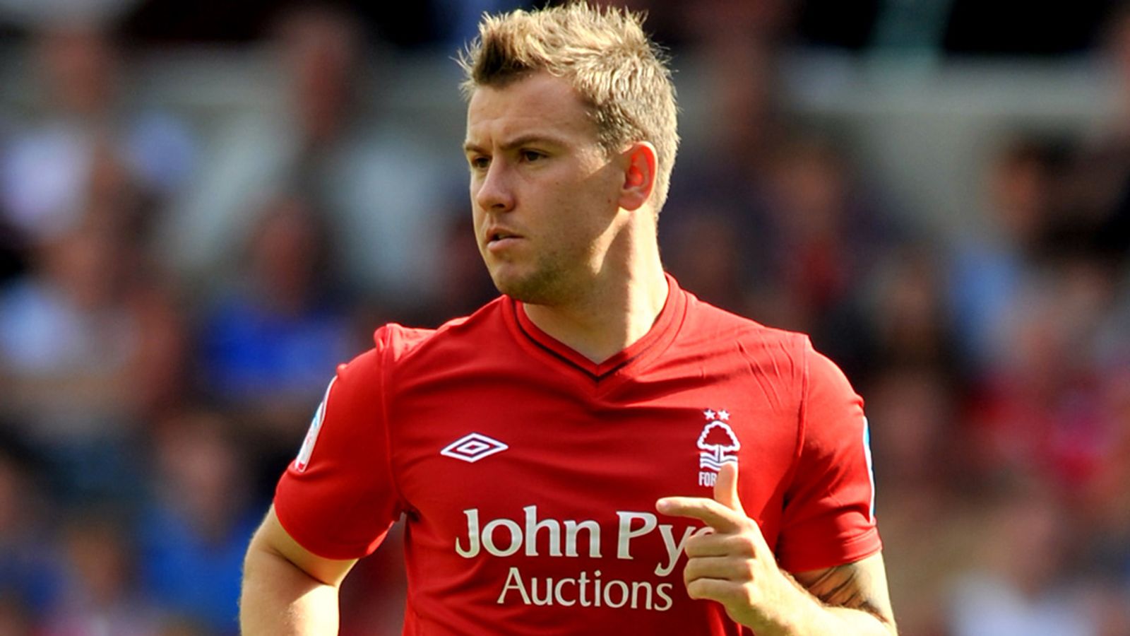 Nottingham Forest striker Simon Cox did not suffer broken metatarsal ...