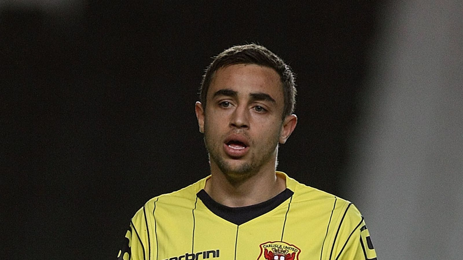 Hibs agree Taiwo deal | Football News | Sky Sports