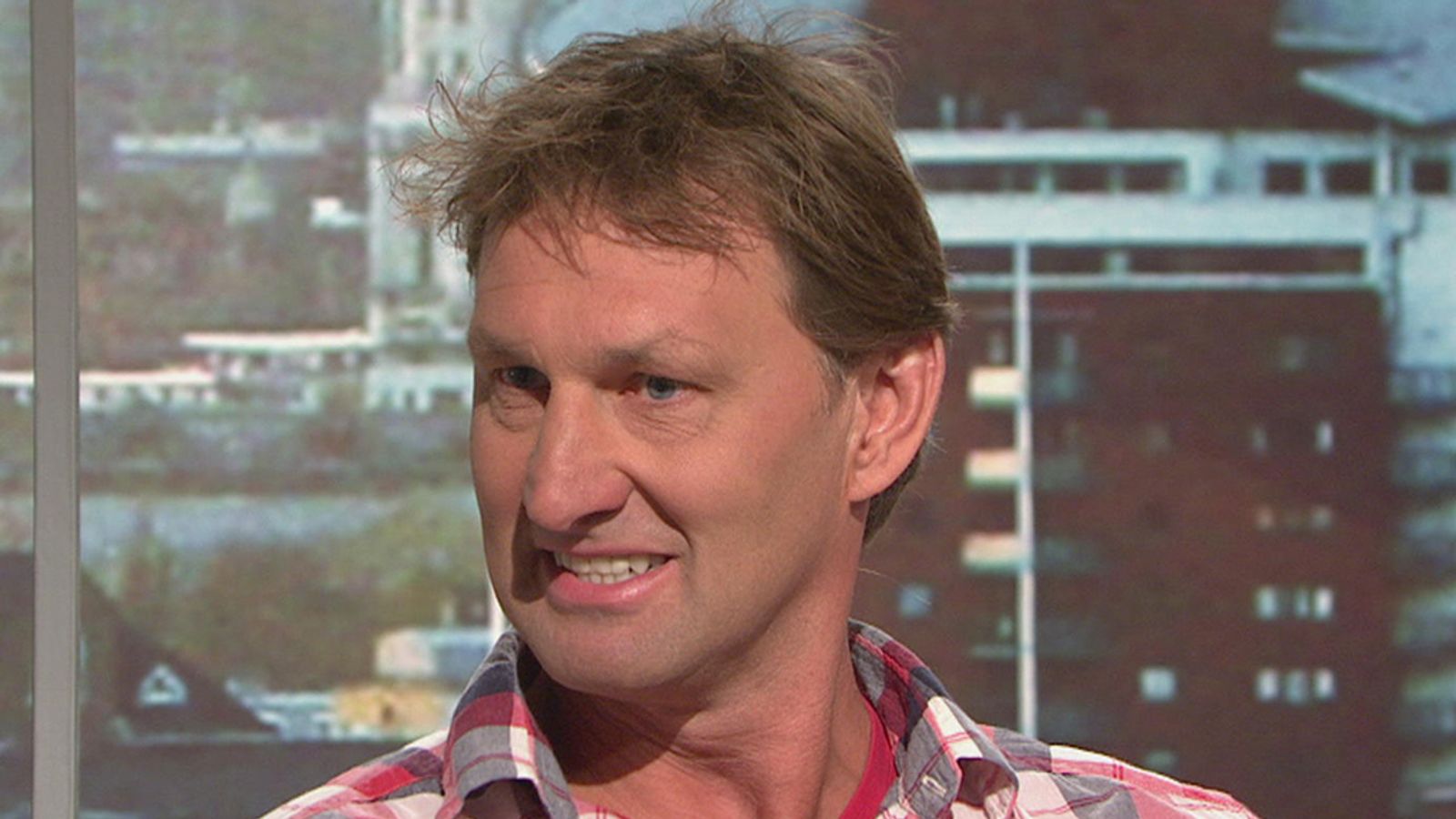 Tony Adams and Robert Pires urge Arsenal to add experience to squad ...