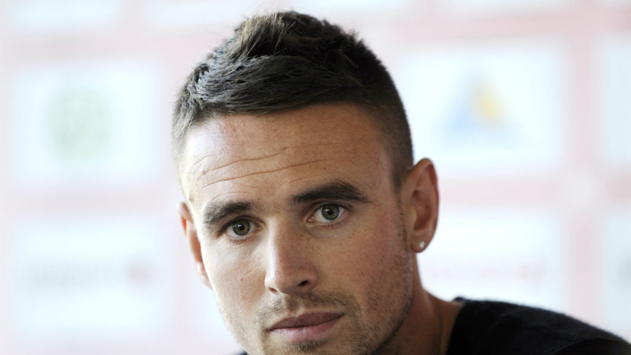 Former Liverpool player Anthony Le Tallec has left Auxerre to return to ...