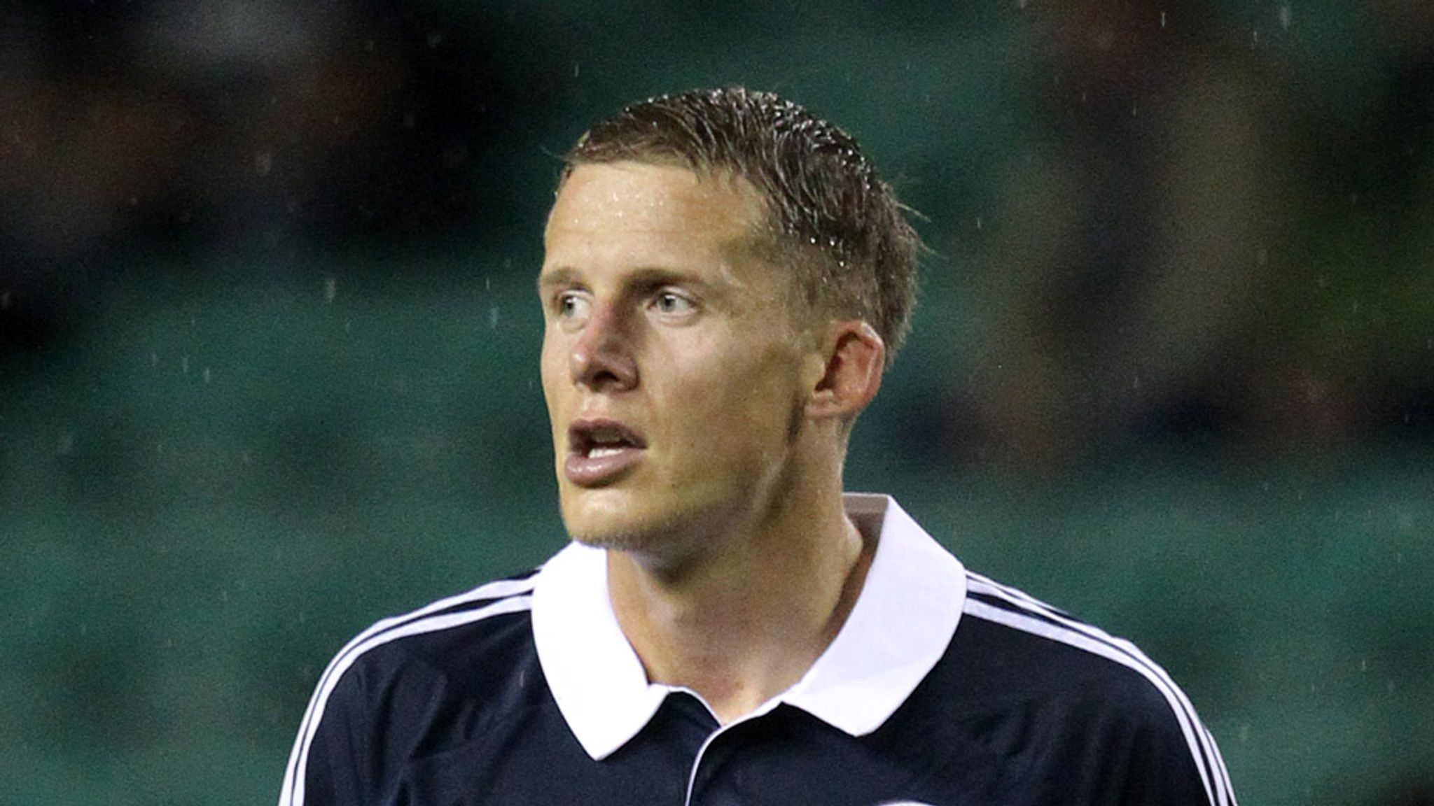 Christophe Berra calls on fans to support Scotland's World Cup campaign ...