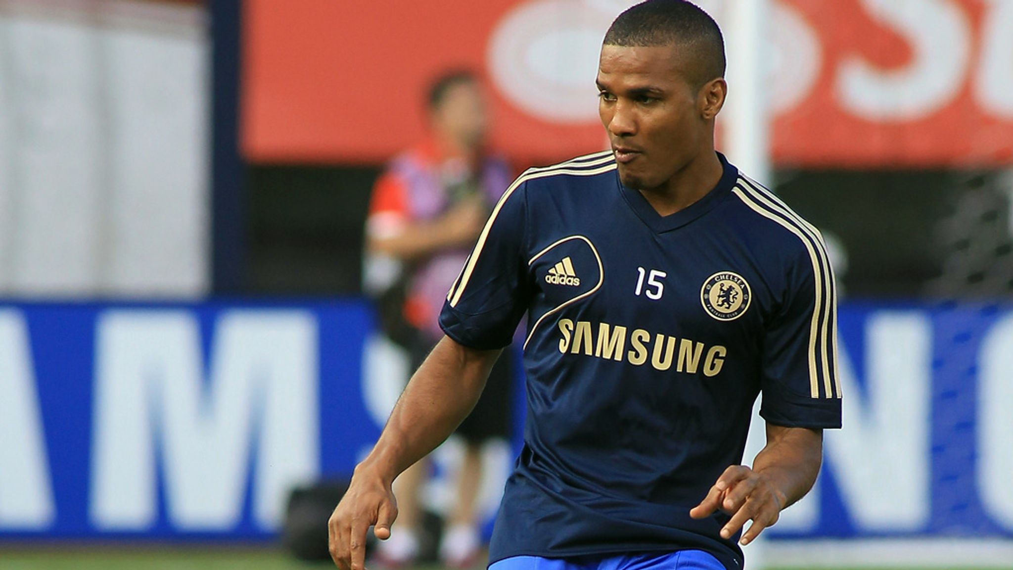 Malouda offered Lyon lifeline | Football News | Sky Sports