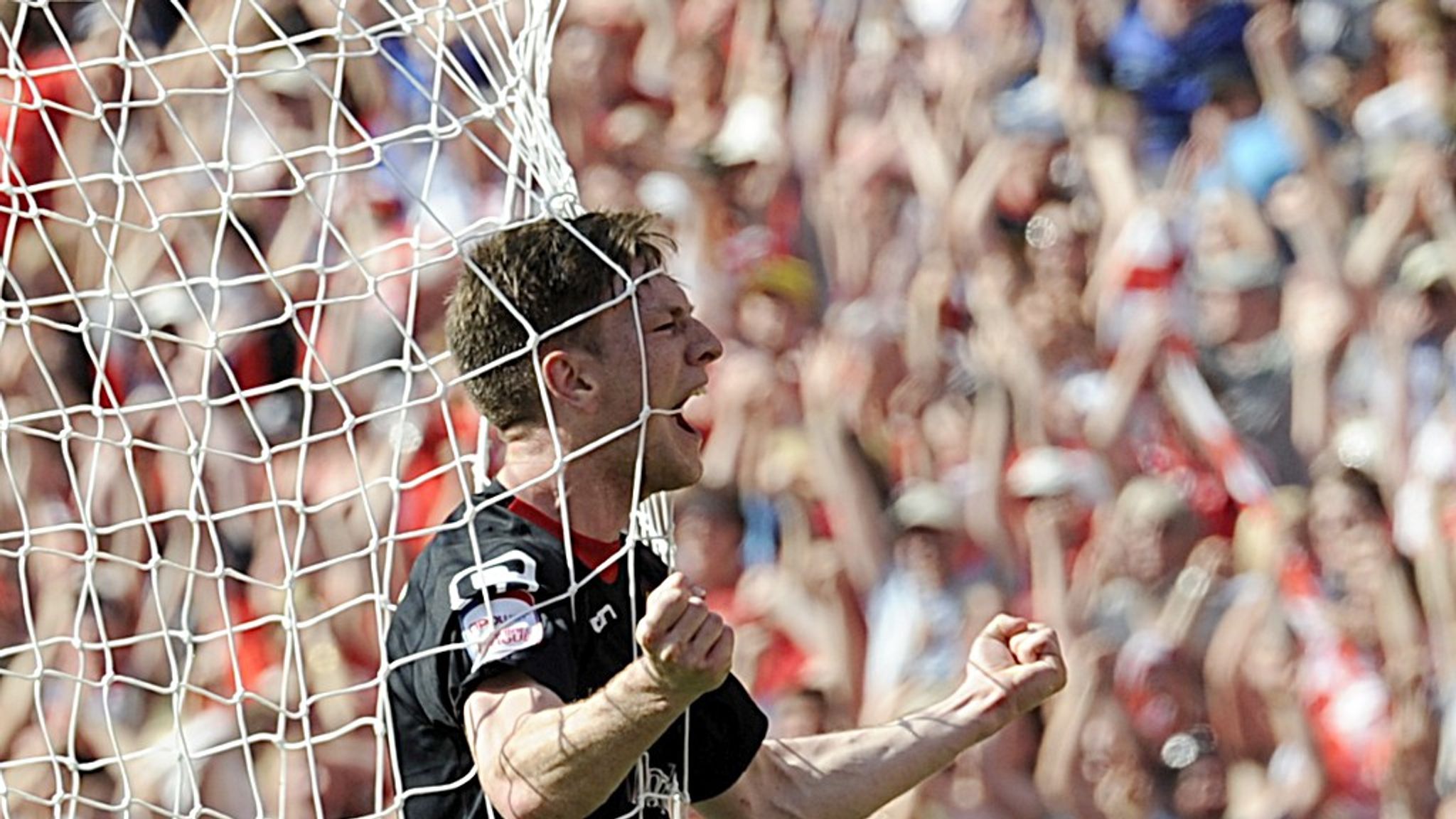 Tootle praises Alex boss Davis | Football News | Sky Sports