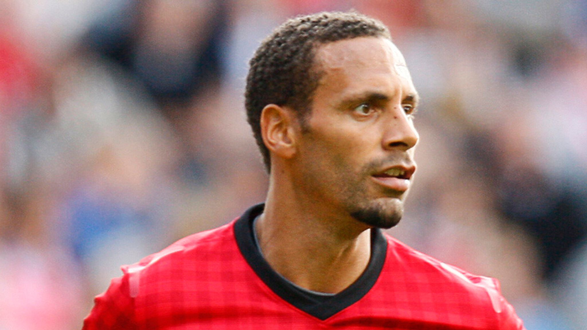 Rio Ferdinand is focused on playing for Manchester United and not ...