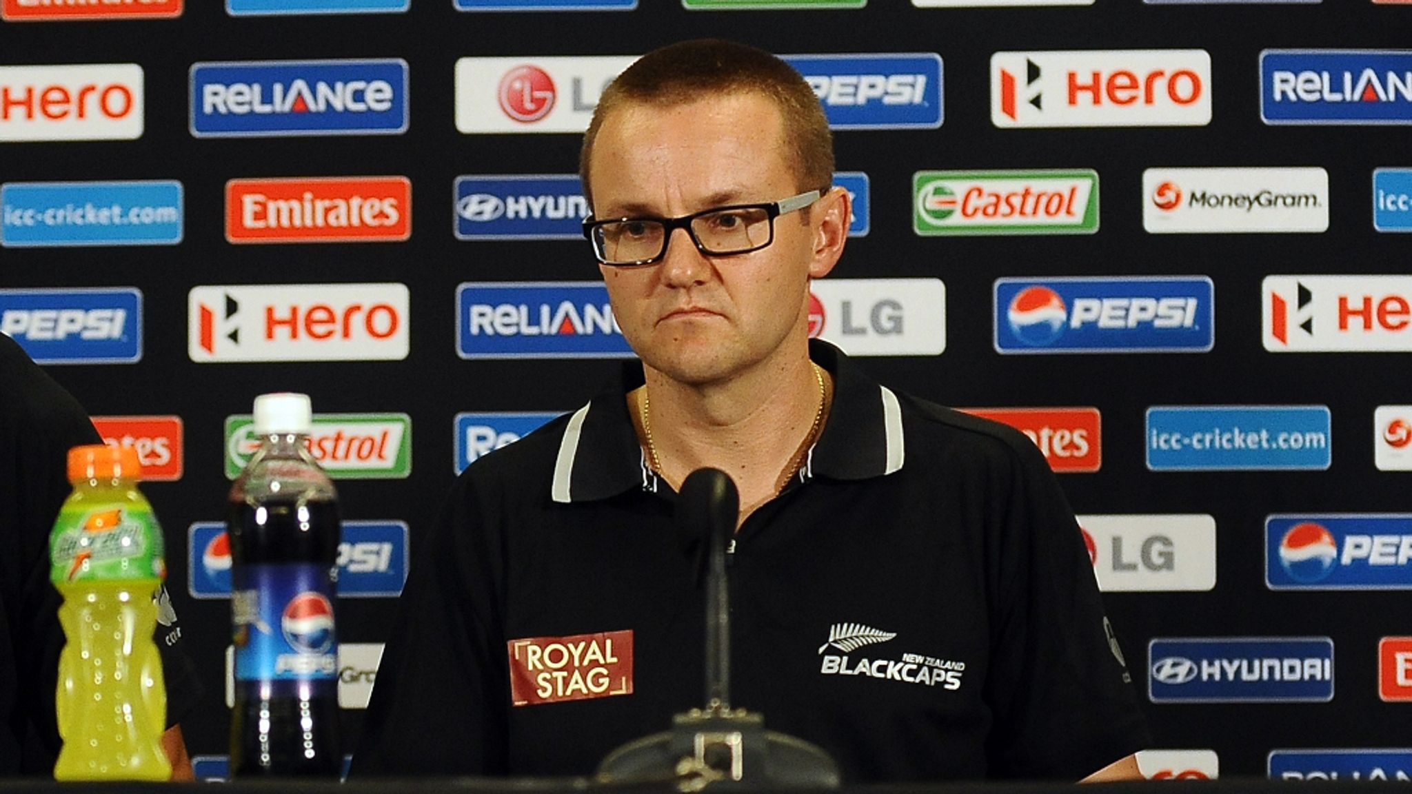 Mike Hesson: New Zealand series more than an Ashes appetiser | Cricket ...