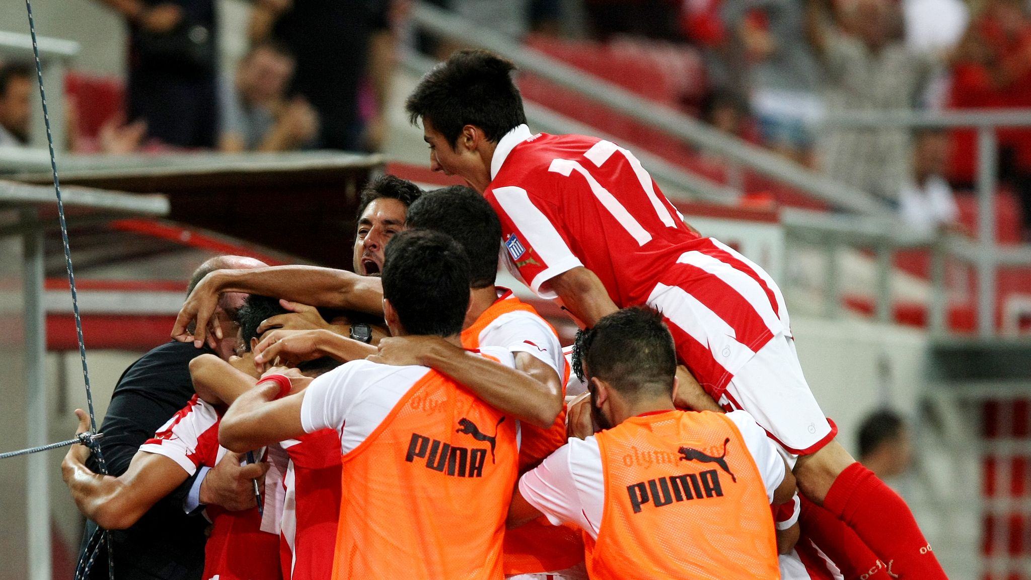 Greeks shock Arsenal | Football News | Sky Sports
