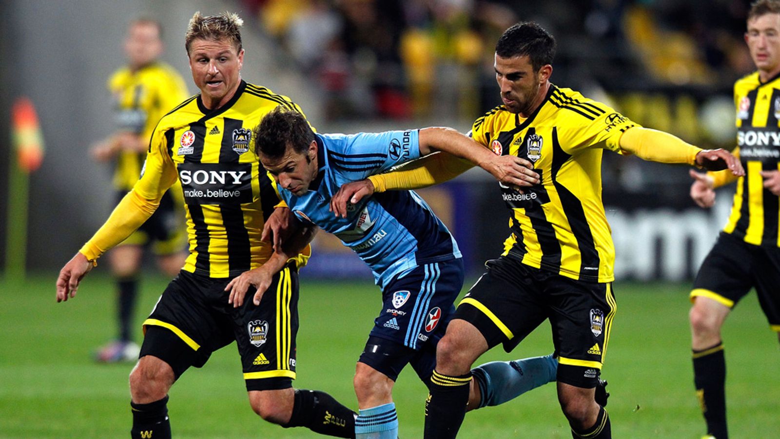 Italian legend Alessandro Del Piero will remain with Sydney in ...