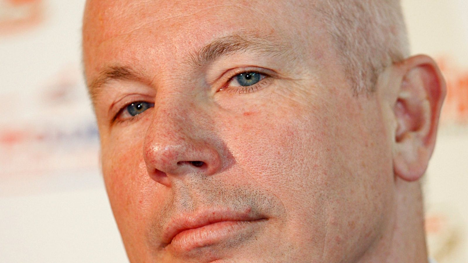 Wray 'sorry' over Robins exit | Football News | Sky Sports