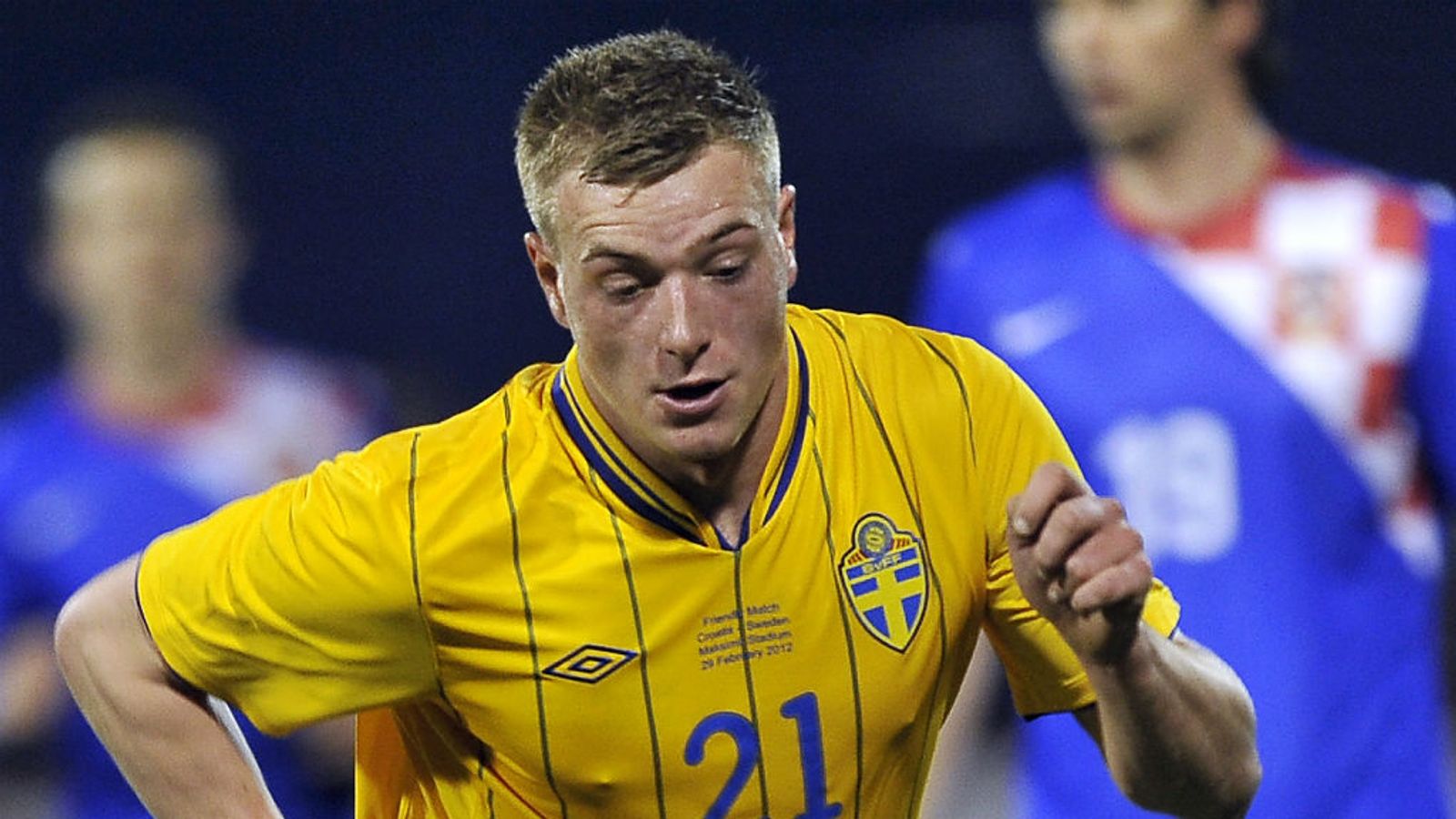 Manchester City striker John Guidetti looking for loan move but not to ...