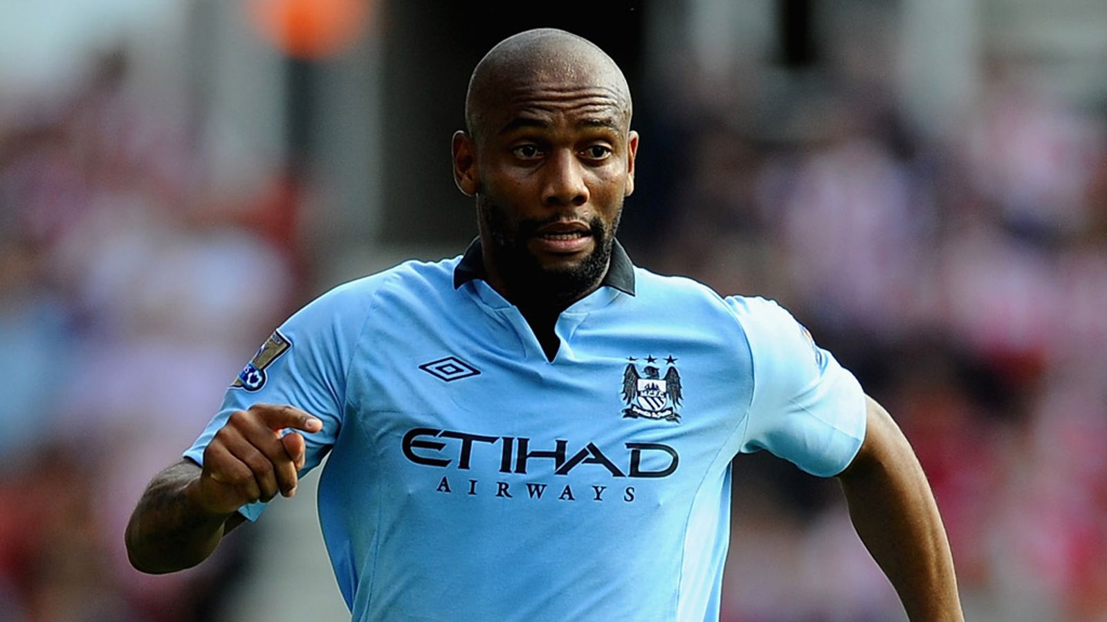 Transfer news: Man City defender Maicon arrives in Italy ahead of Roma ...