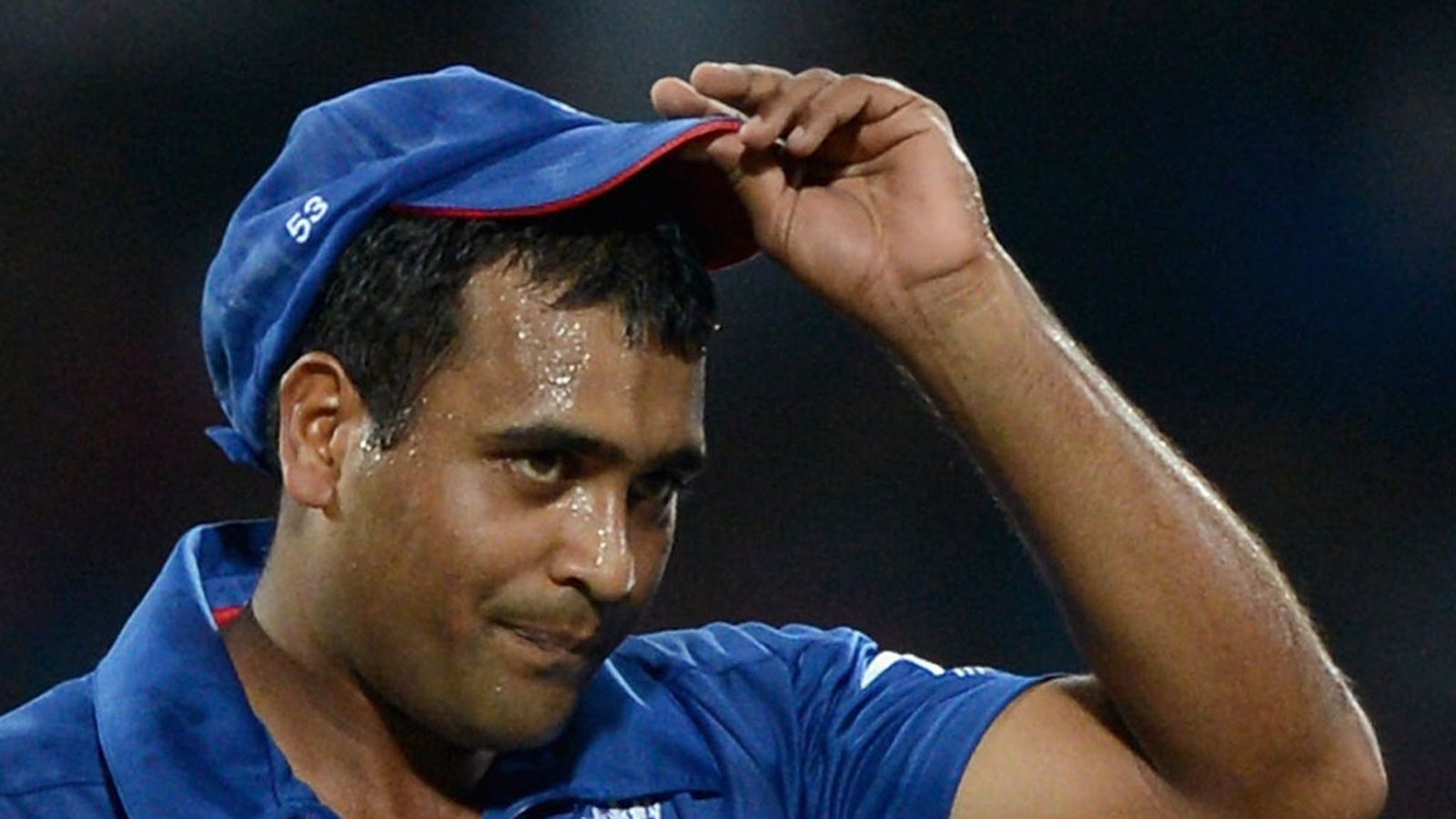 Fresh three-year contract at Nottinghamshire for England all-rounder ...