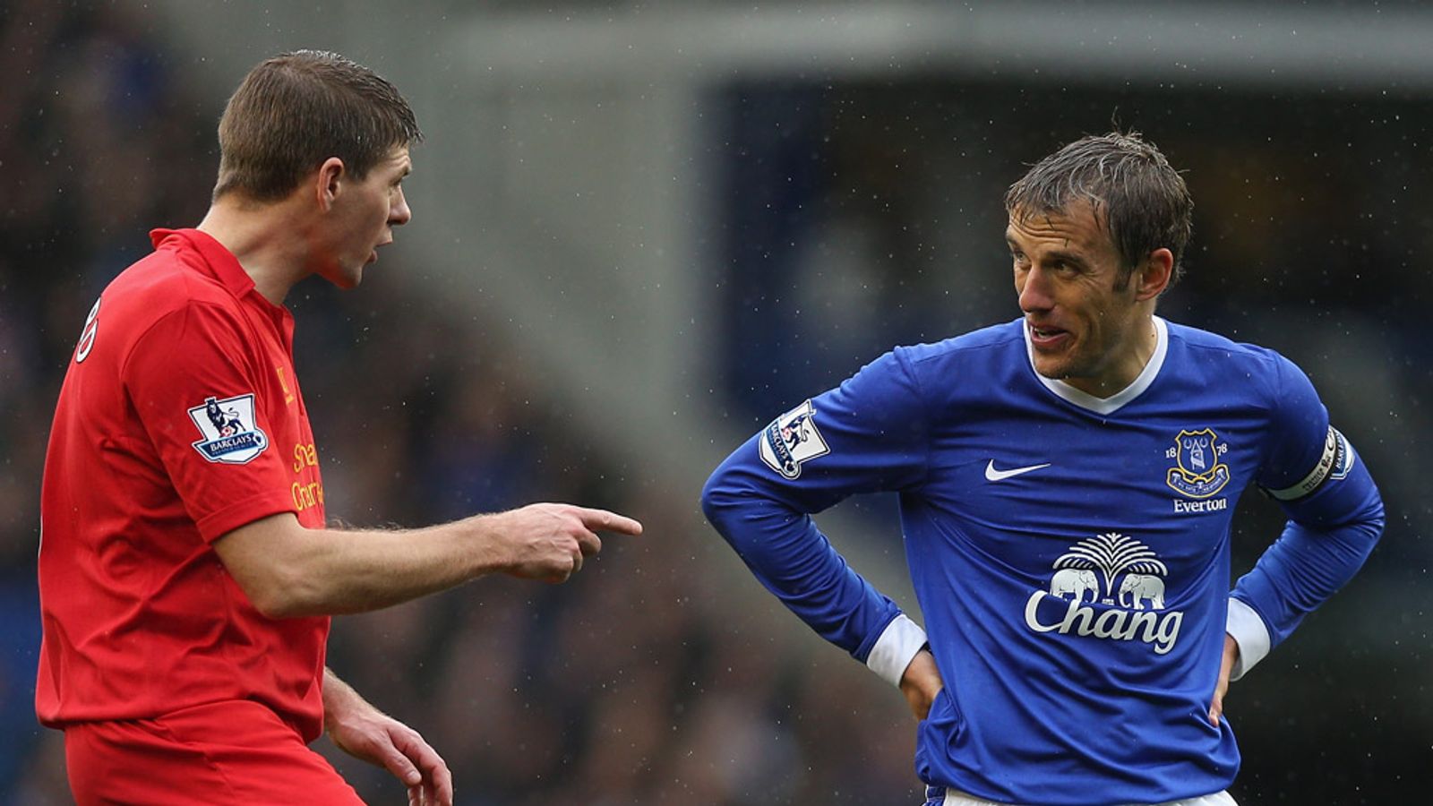 Liverpool captain Steven Gerrard has dismissed Everton as a long-ball ...