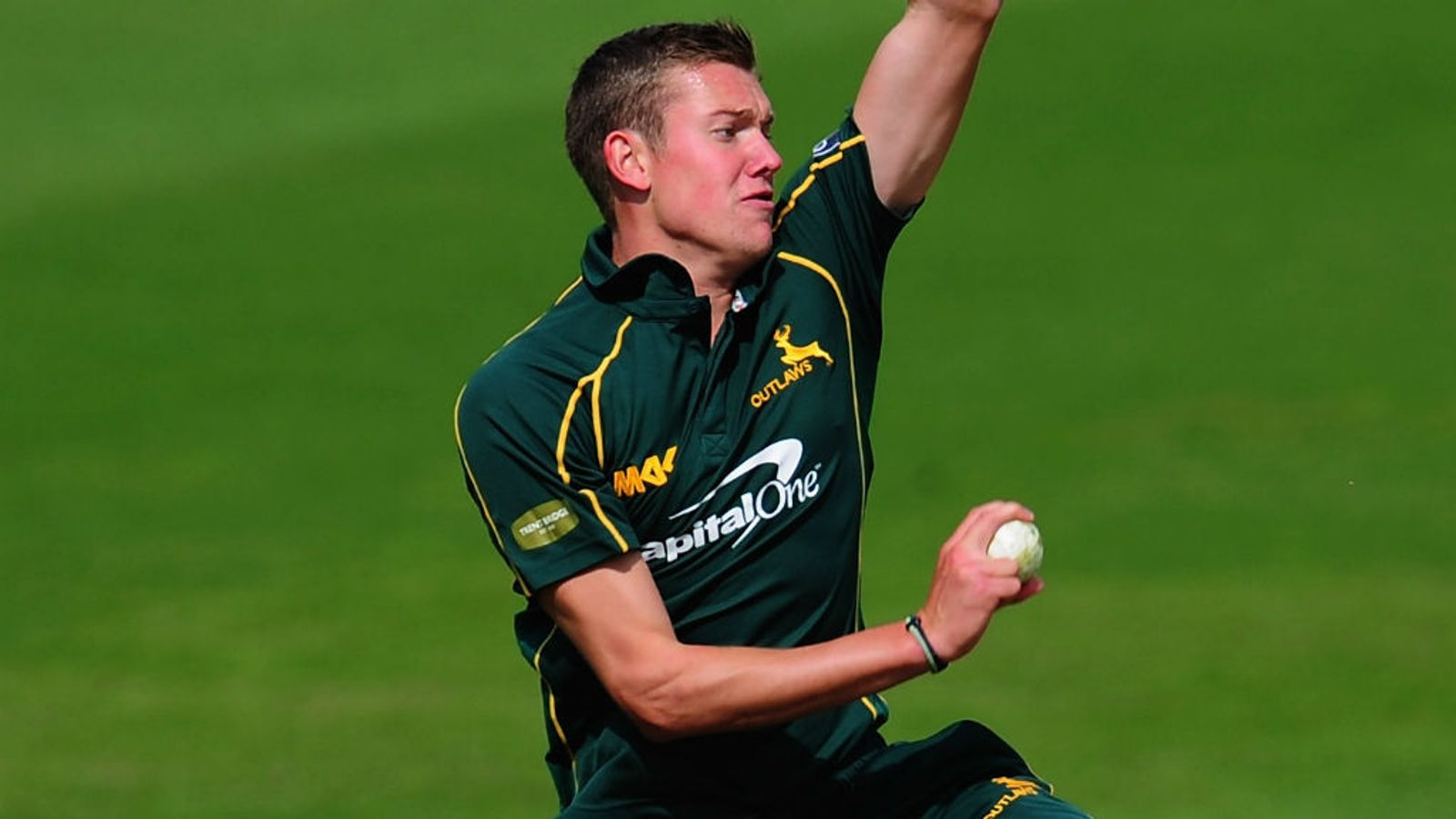 Seamer Jake Ball signs one-year contract extension with Nottinghamshire ...