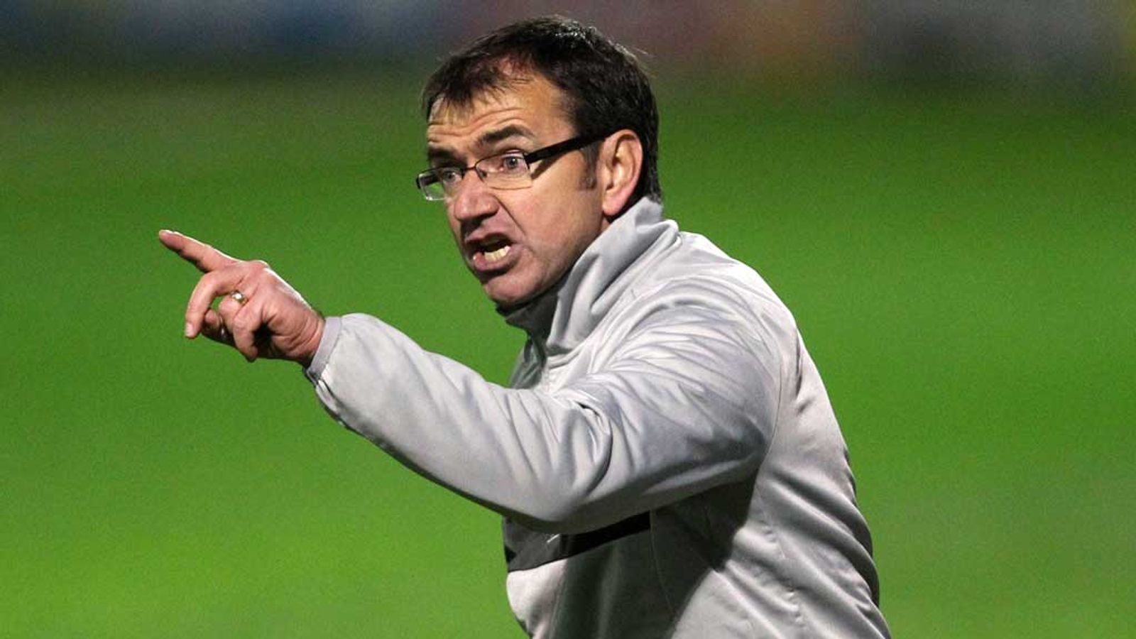 Pat Fenlon admits Hibernian face a battle to secure a place in the top ...