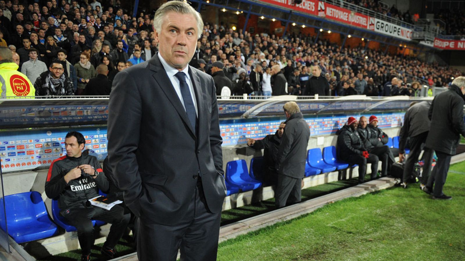 Chelsea pay tribute to Nick Broad, killed in car crash at age of 38 ...